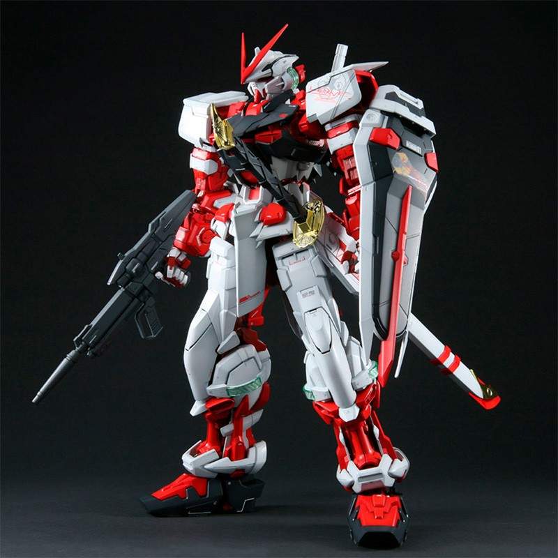 Bandai Model Kit Perfect Grade 1/60 Gundam Astray Red Frame