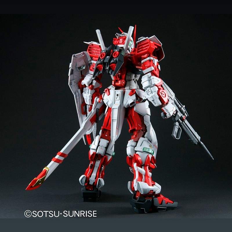 Bandai Model Kit Perfect Grade 1/60 Gundam Astray Red Frame
